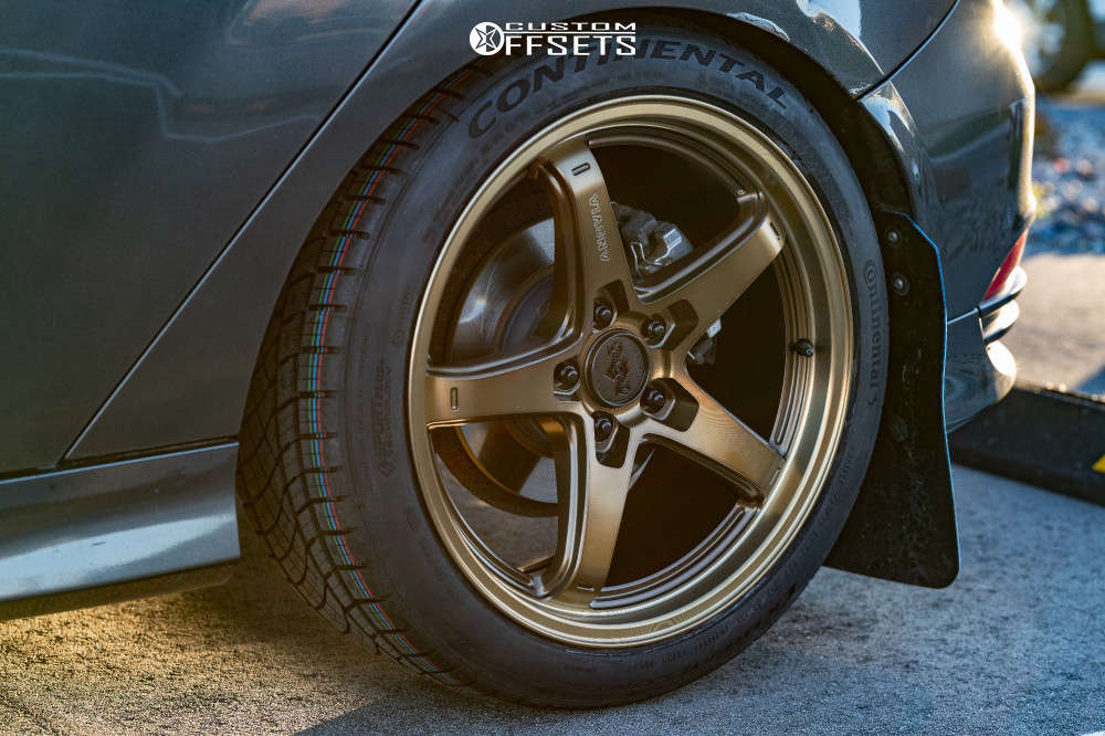 2017 Ford Focus with 18x8.5 38 Anovia An-5s and 235/40R18 Continental ...