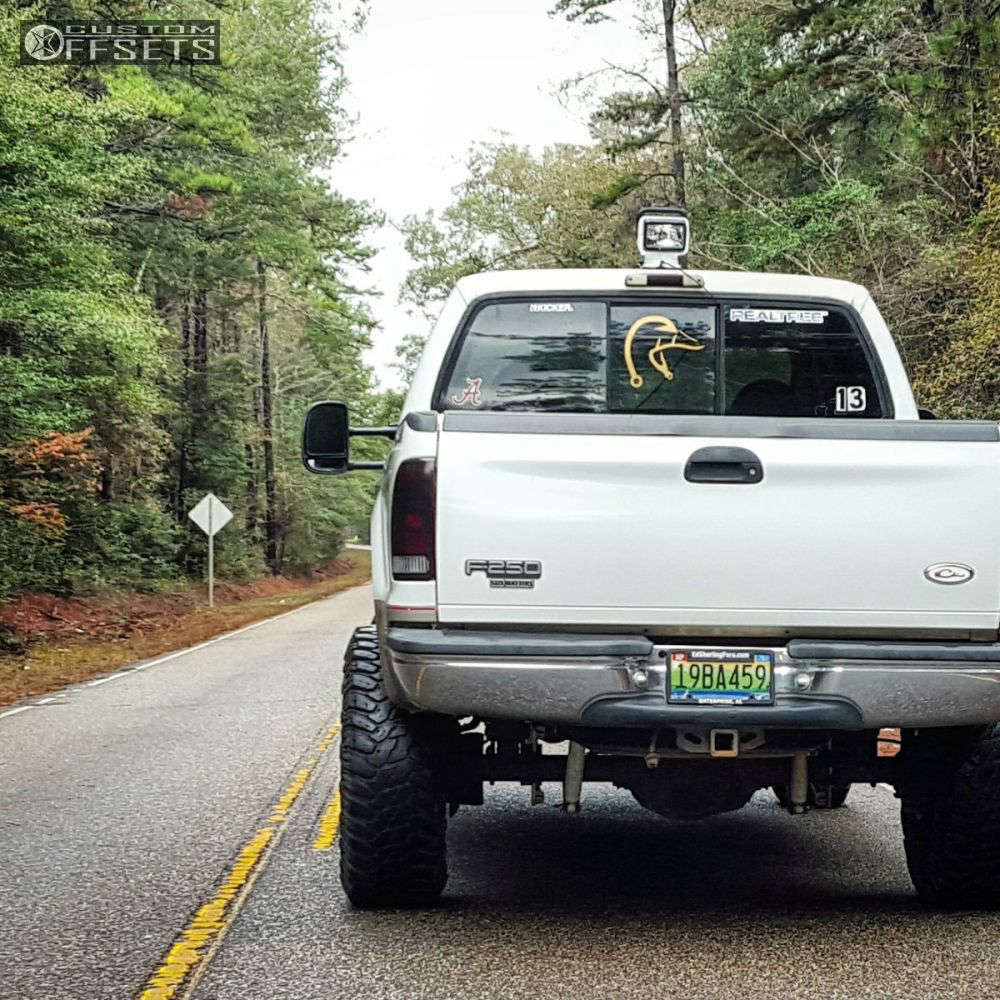 1999 Ford F-250 Super Duty with 17x9 -12 Moto Metal Mo951 and 37/12 ...