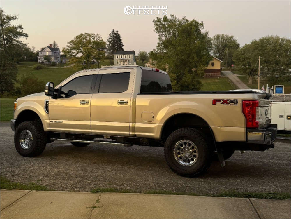 2017 Ford F-250 Super Duty with 17x8.5 0 Method Mr315 and 35/12.5R17 ...