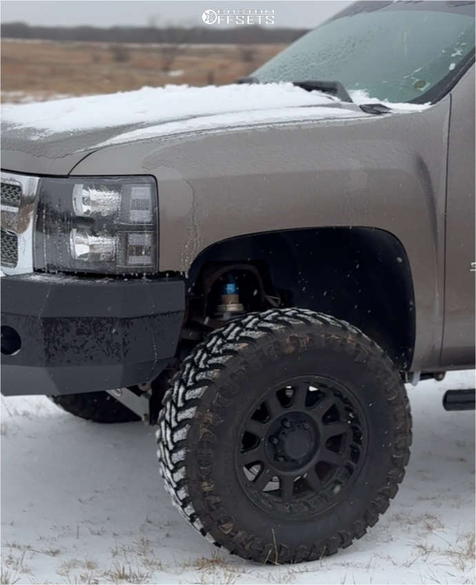 2012 Chevrolet Silverado 1500 with 18x9 0 Pro Comp Series 32 and 35/12 ...
