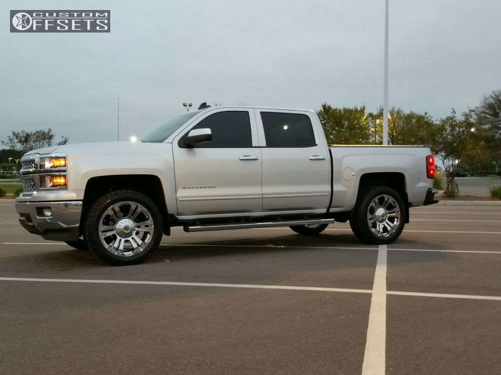 2015 Chevrolet Silverado 1500 with 22x9.5 18 XD Monster and 285/50R22 ...
