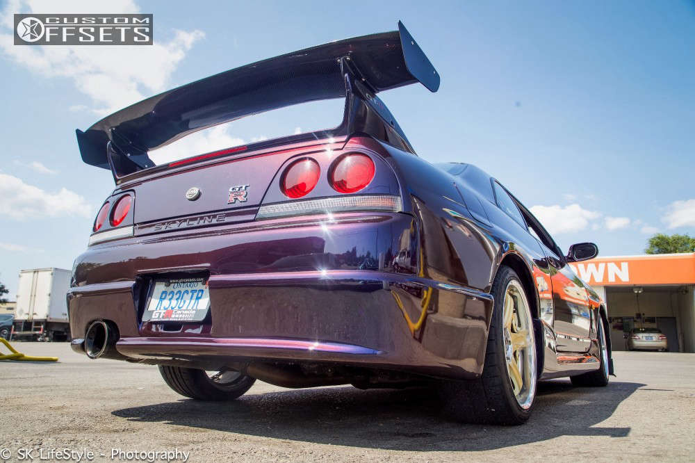 1996 Nissan Skyline R33 with 18x9.5 12 Volk GT-C and 255/35R18 Dunlop ...