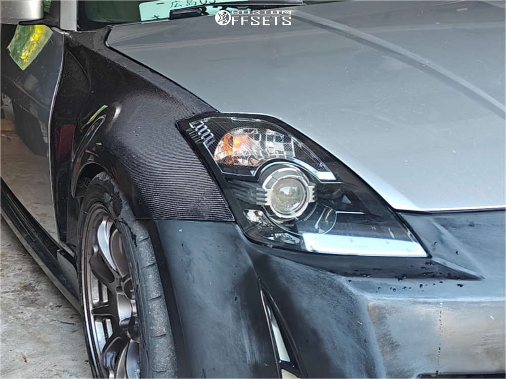 2004 Nissan 350Z with 18x9.5 15 Enkei Pf09 and 275/35R18 Yokohama ADVAN ...