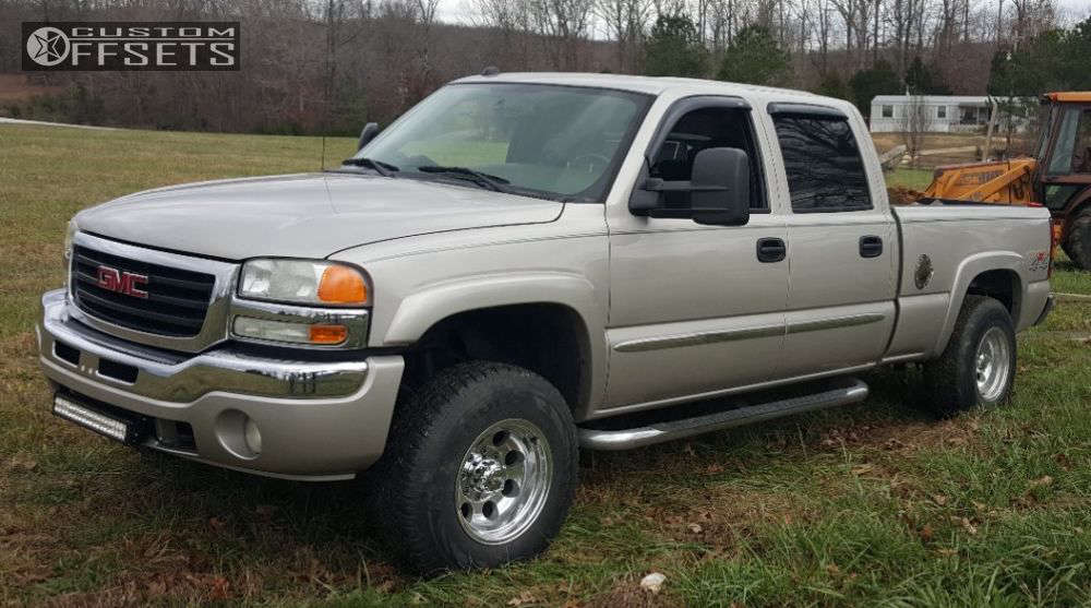 2005 GMC Sierra 1500 HD with 17x9 -12 Pacer Lt and 265/75R17 Concours ...