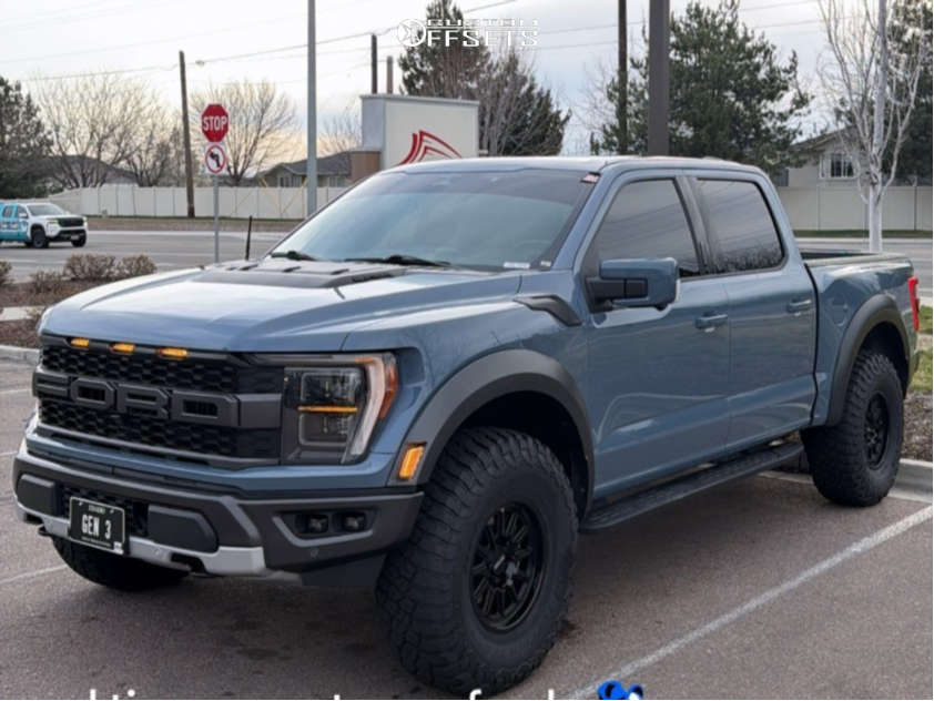 2023 Ford F-150 with 17x8.5 25 Method Mr323 and 317/80R17 BFGoodrich ...