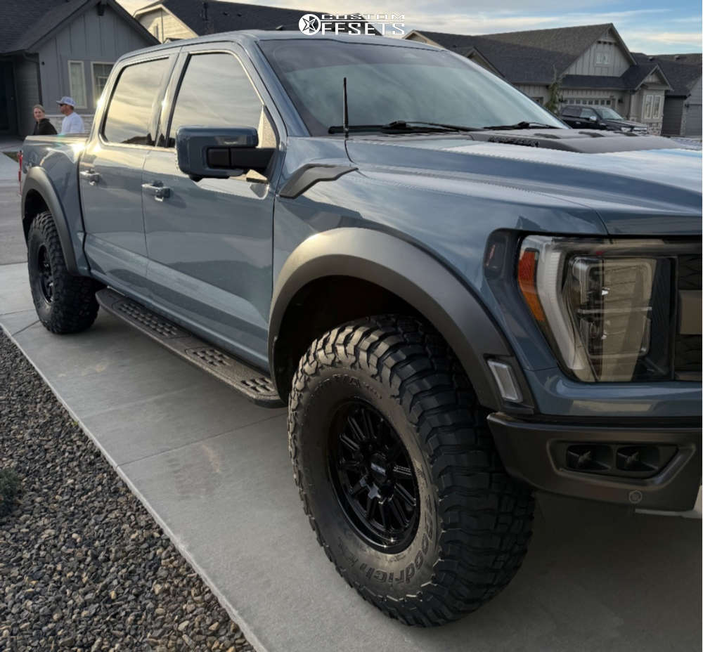 2023 Ford F-150 with 17x8.5 25 Method Mr323 and 317/80R17 BFGoodrich ...