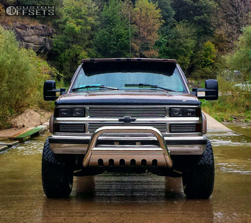 1995 Chevrolet K1500 with 15x12 -44 American Racing N/a and 33/12.5R15 ...