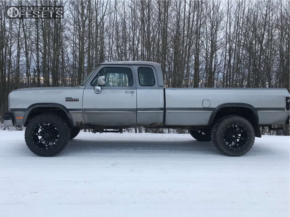 1993 Dodge W250 with 20x12 -44 Fuel Hostage and 275/65R20 Toyo Tires ...