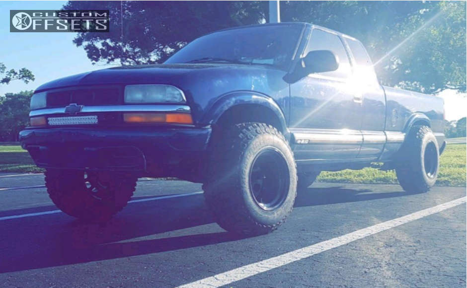 2001 Chevrolet S10 with 15x10 -45 Bart Wheels Super Trucker and 31/10 ...