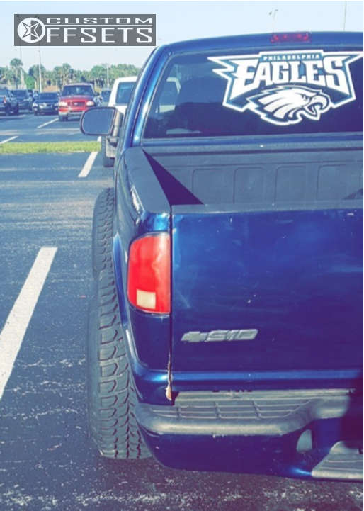 2001 Chevrolet S10 with 15x10 -45 Bart Wheels Super Trucker and 31/10 ...