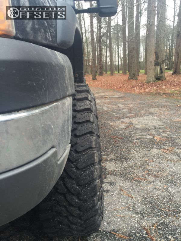 2004 Chevrolet Silverado 2500 HD with 17x9 -12 Fuel Vapor and 35/12 ...