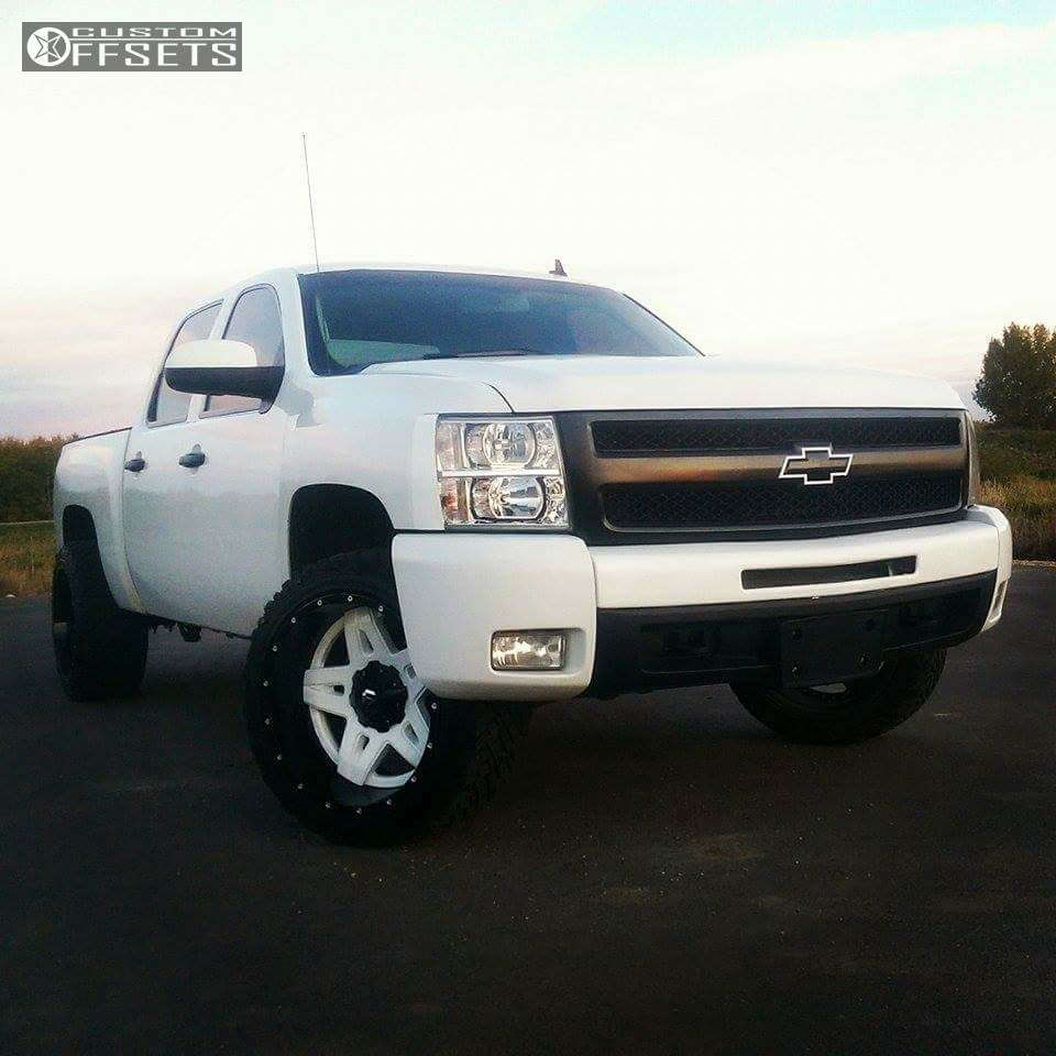 2011 Chevrolet Silverado 1500 with 22x10 -19 Fuel Full Blown and 33/12 ...