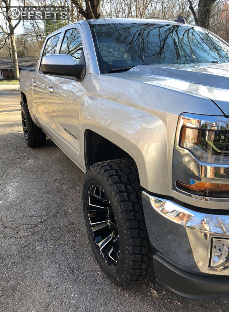 2017 Chevrolet Silverado 1500 with 20x10 -18 Fuel Assault and 275/60R20 ...