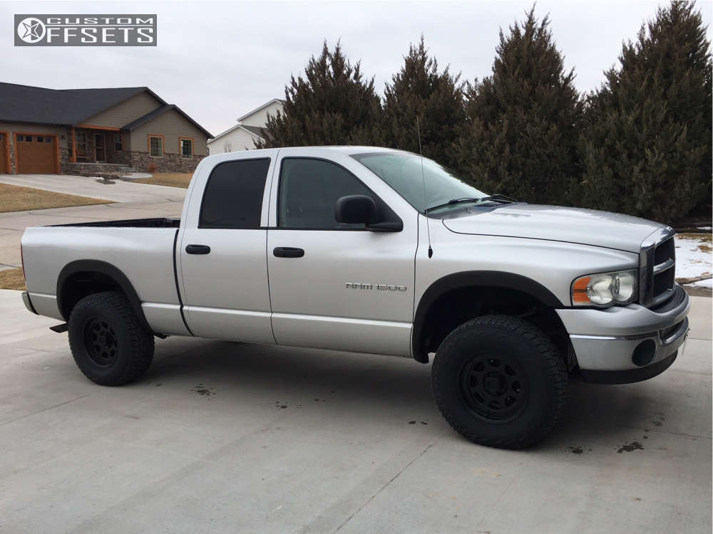2005 Dodge Ram 1500 with 17x8.5 -6 Pacer Nighthawk and 285/70R17 Falken ...