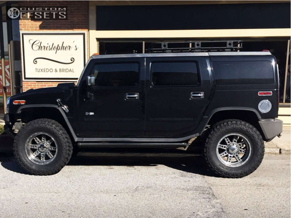 2004 HUMMER H2 with 20x10 -24 XD Diesel and 38/15.5R20 Nitto Trail ...