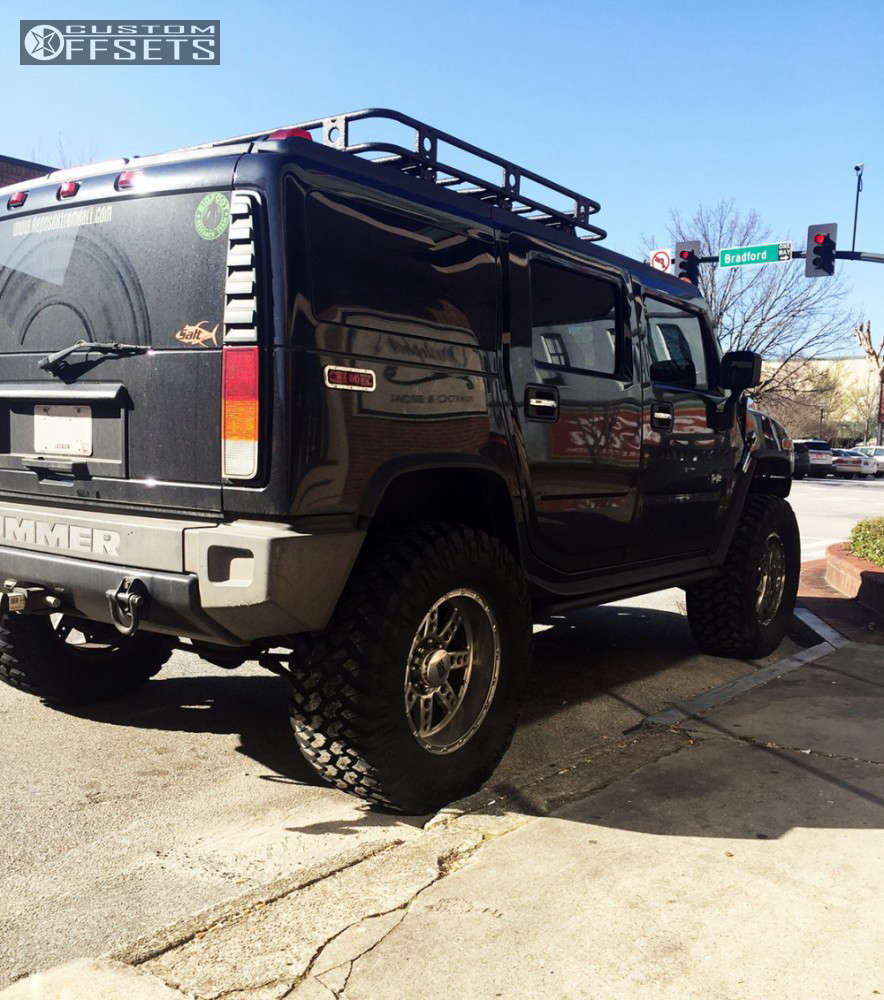 2004 HUMMER H2 with 20x10 -24 XD Diesel and 38/15.5R20 Nitto Trail ...