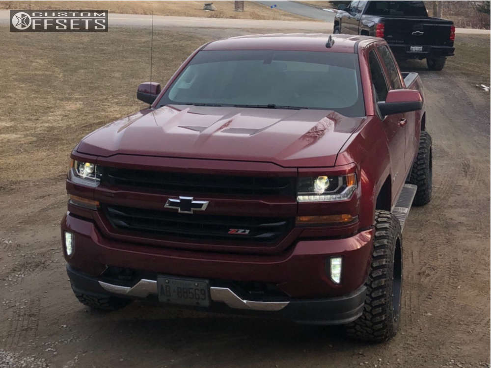 2017 Chevrolet Silverado 1500 with 20x12 -44 XD Xd820 and 33/12.5R20 ...