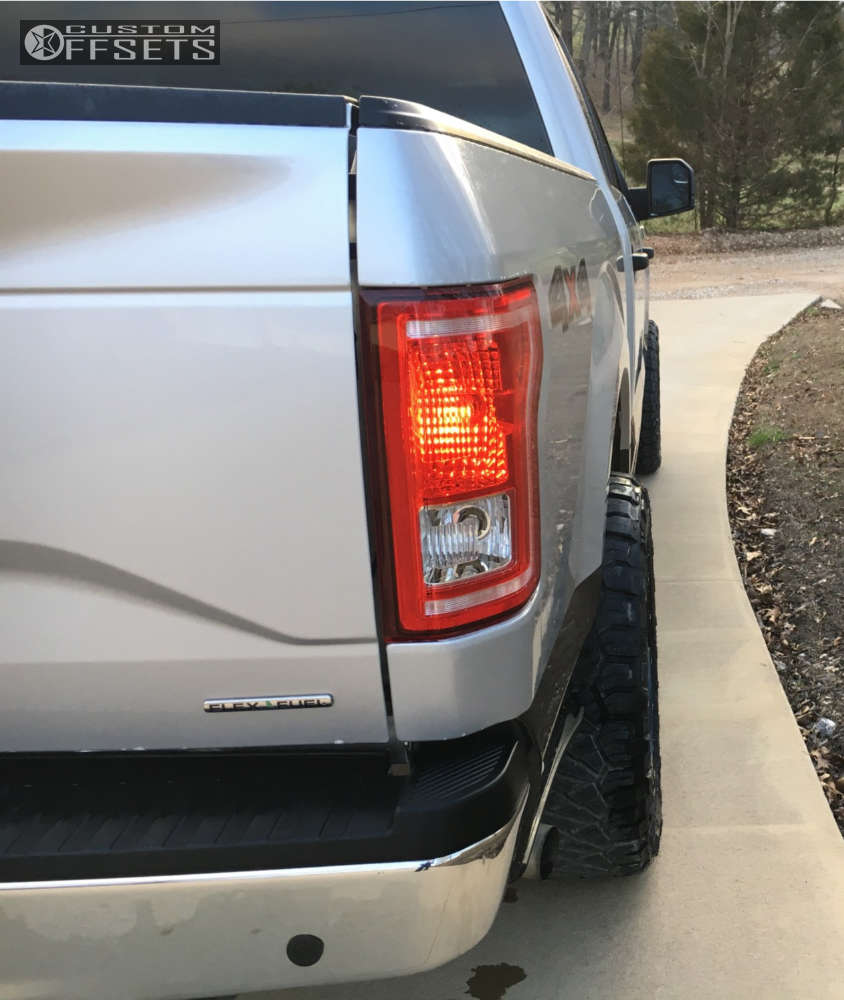 2016 Ford F-150 with 20x9.5 -6 Pro Comp Series 42 and 275/55R20 Nitto ...