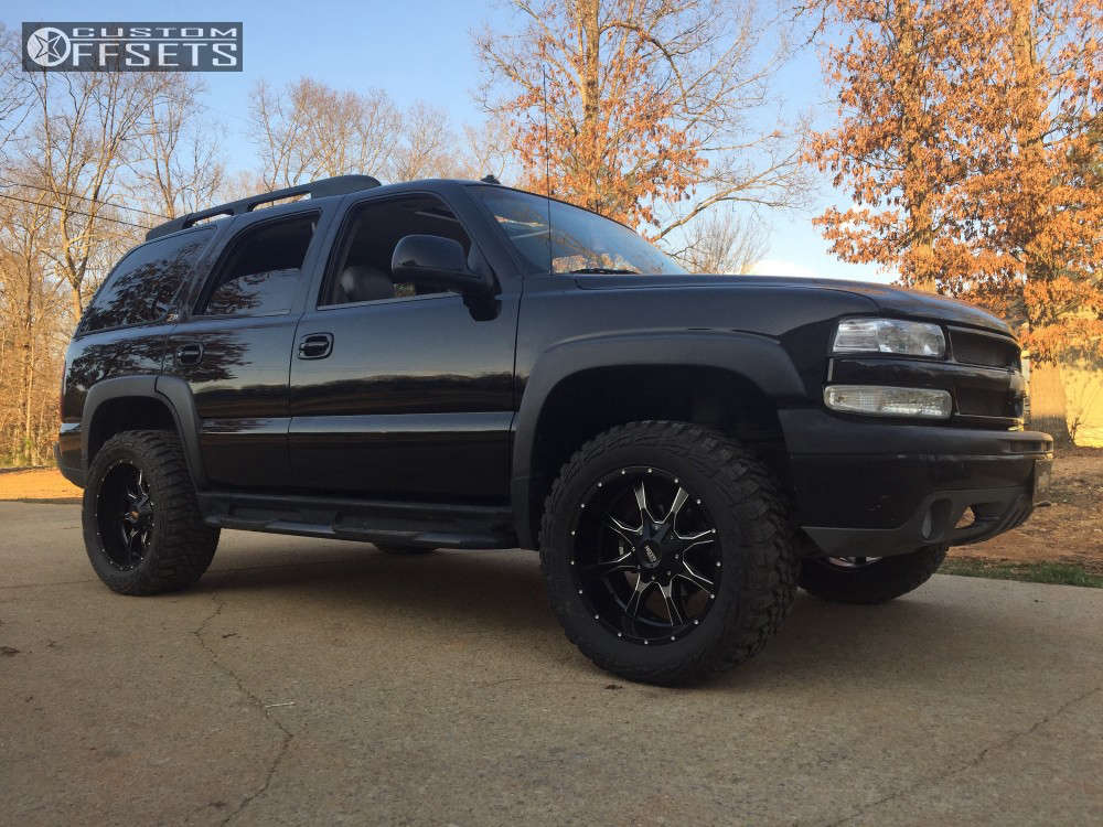 2003 Chevrolet Tahoe with 20x10 -24 Moto Metal Mo970 and 33/12.5R20 ...