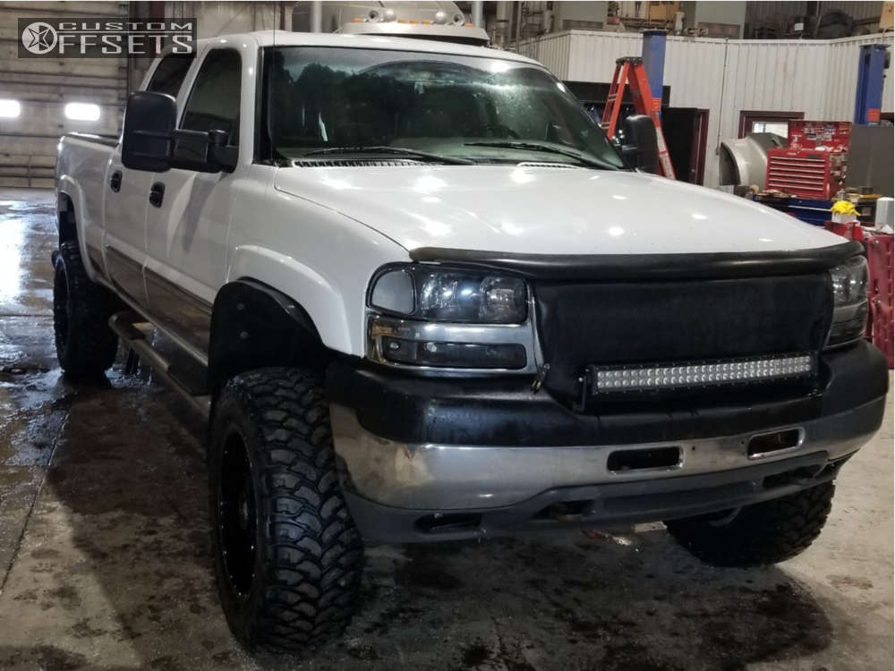 2002 GMC Sierra 2500 HD with 20x10 -18 Fuel Flow and 35/12.5R20 ...