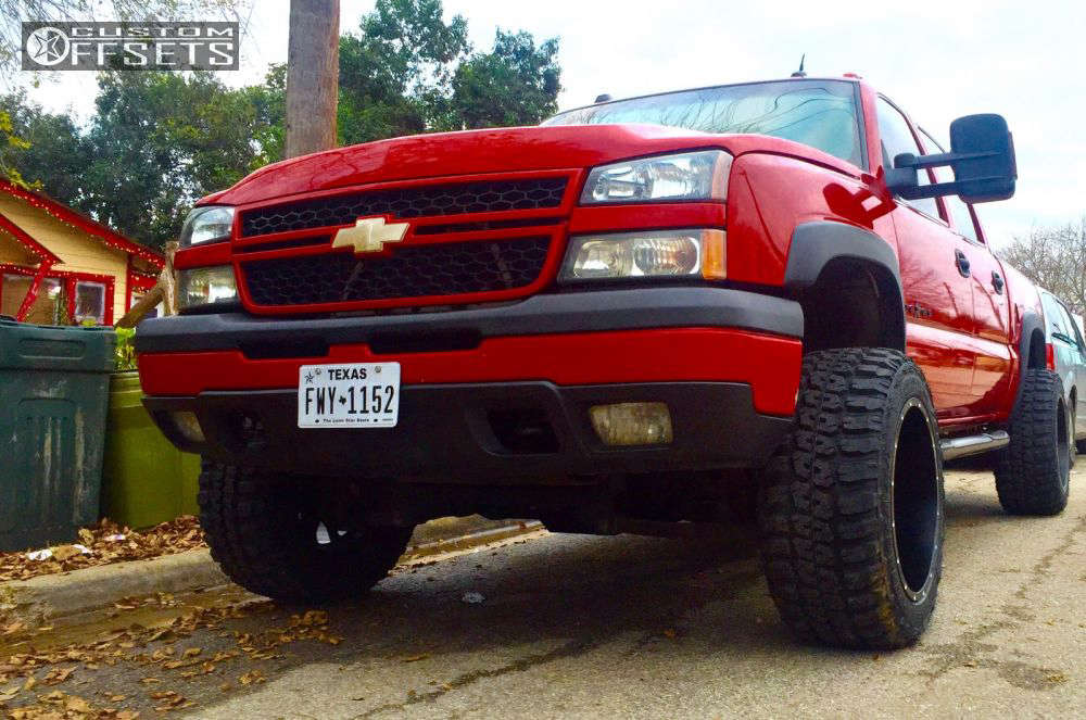 2004 Chevrolet Silverado 1500 with 20x12 -44 TIS 535B and 33/12.5R20 ...