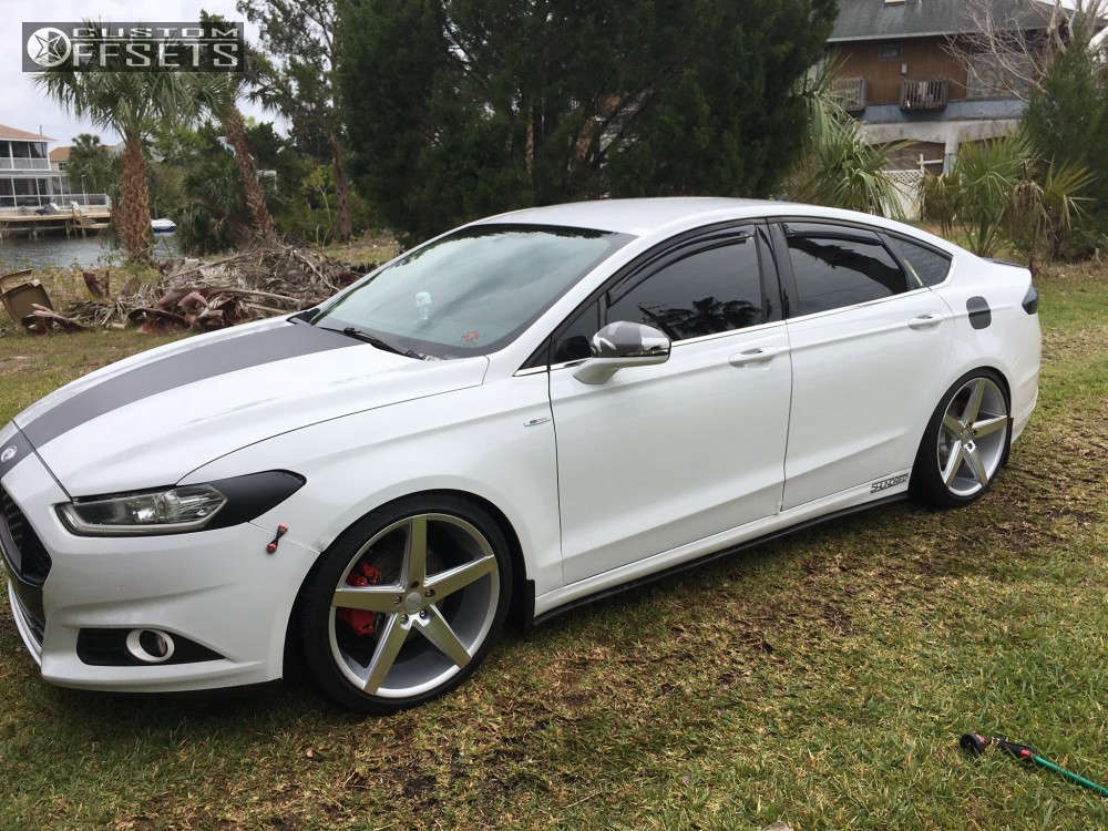 2013 Ford Fusion with 20x8.5 35 Rosso Affinity and 265/35R20 Delinte D7 ...