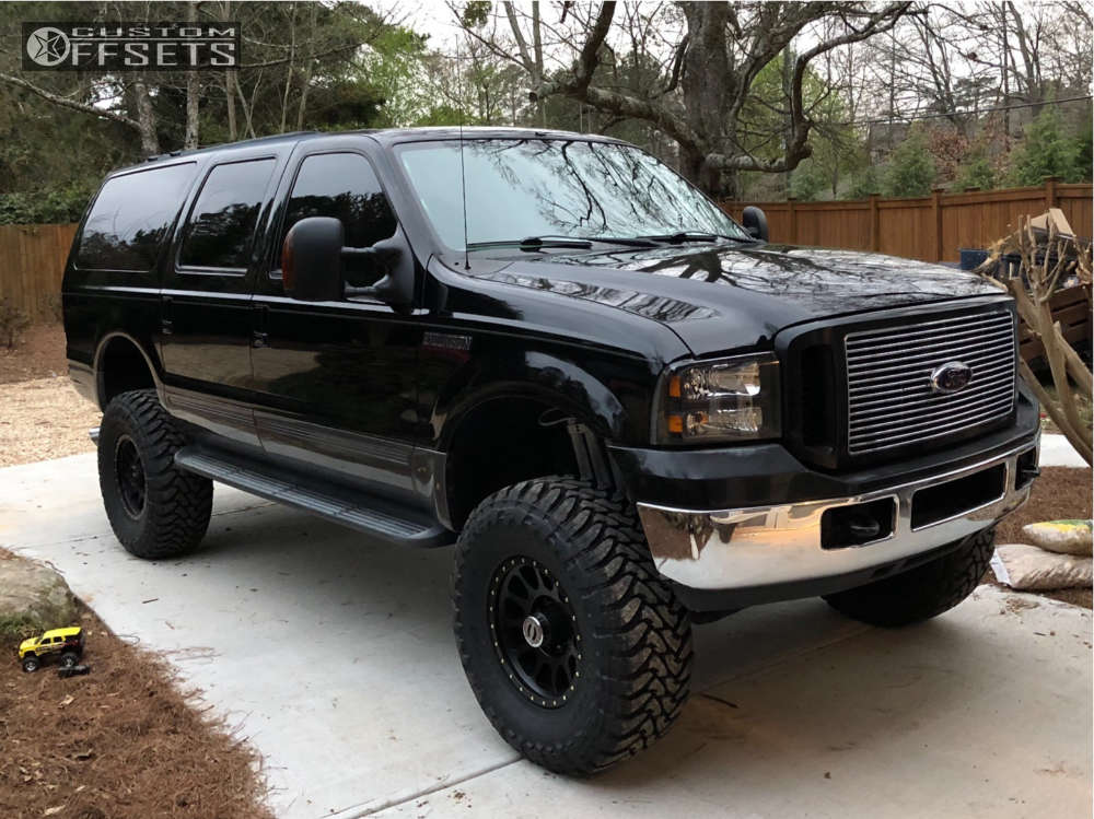 2005 Ford Excursion with 18x9 -12 Method Nv and 37/13.5R18 Toyo Tires ...