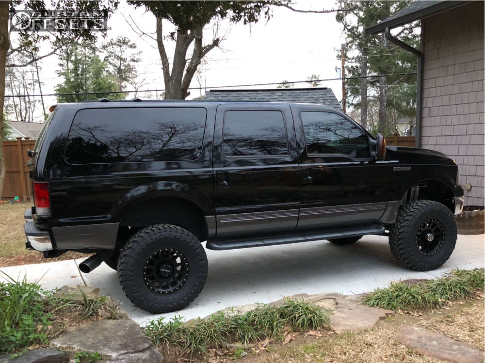 2005 Ford Excursion with 18x9 -12 Method Nv and 37/13.5R18 Toyo Tires ...