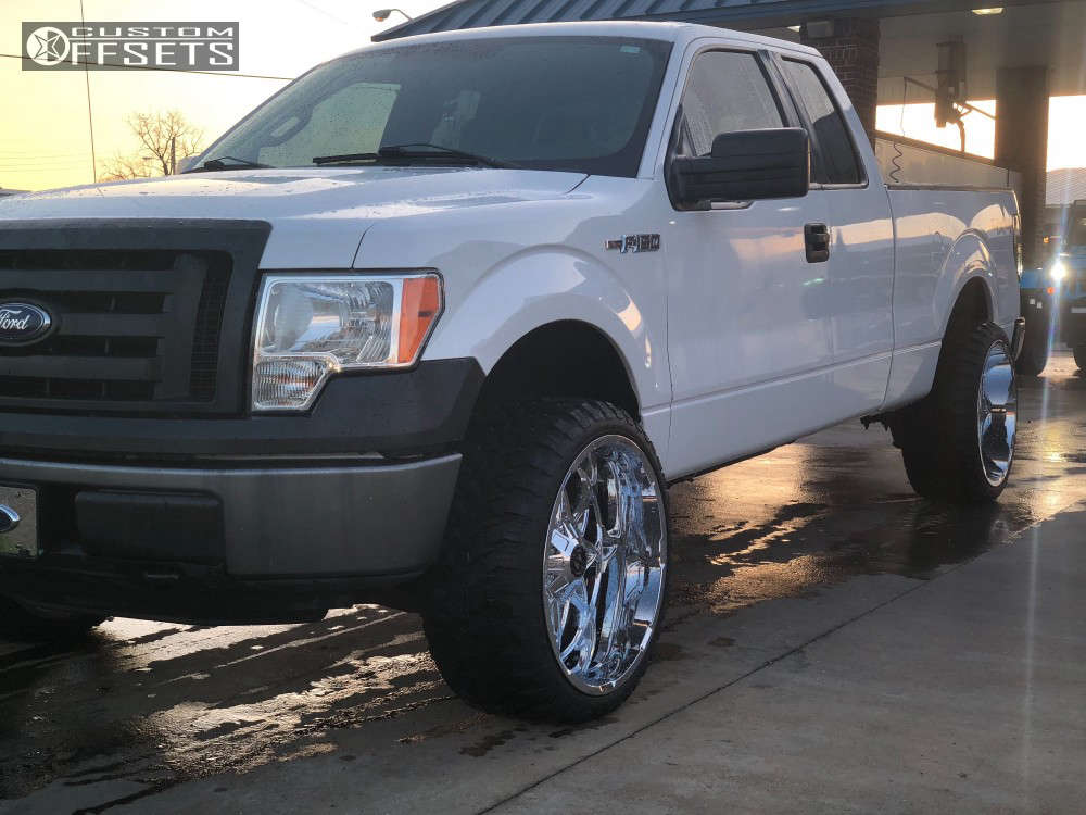 2012 Ford F-150 with 24x12 -44 Scorpion Sc10 and 33/12.5R24 Comforser Cf3000 and Leveling Kit ...