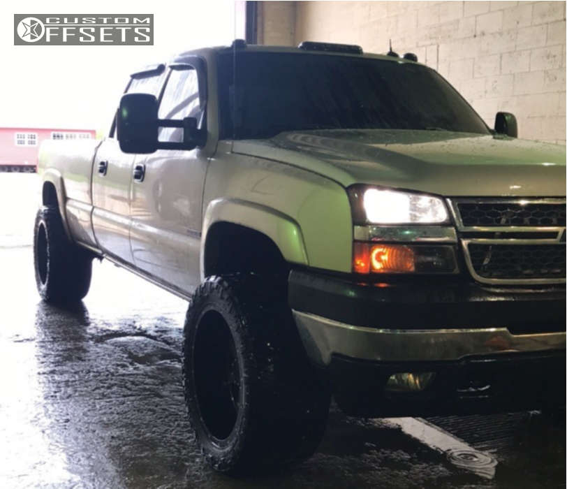 2004 Chevrolet Silverado 2500 HD with 22x12 -44 Gear Off-Road Big Block ...