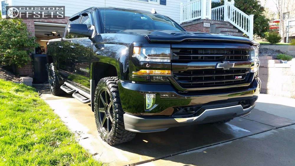 2017 Chevrolet Silverado 1500 with 20x9 35 KMC Km700 and 295/55R20 ...