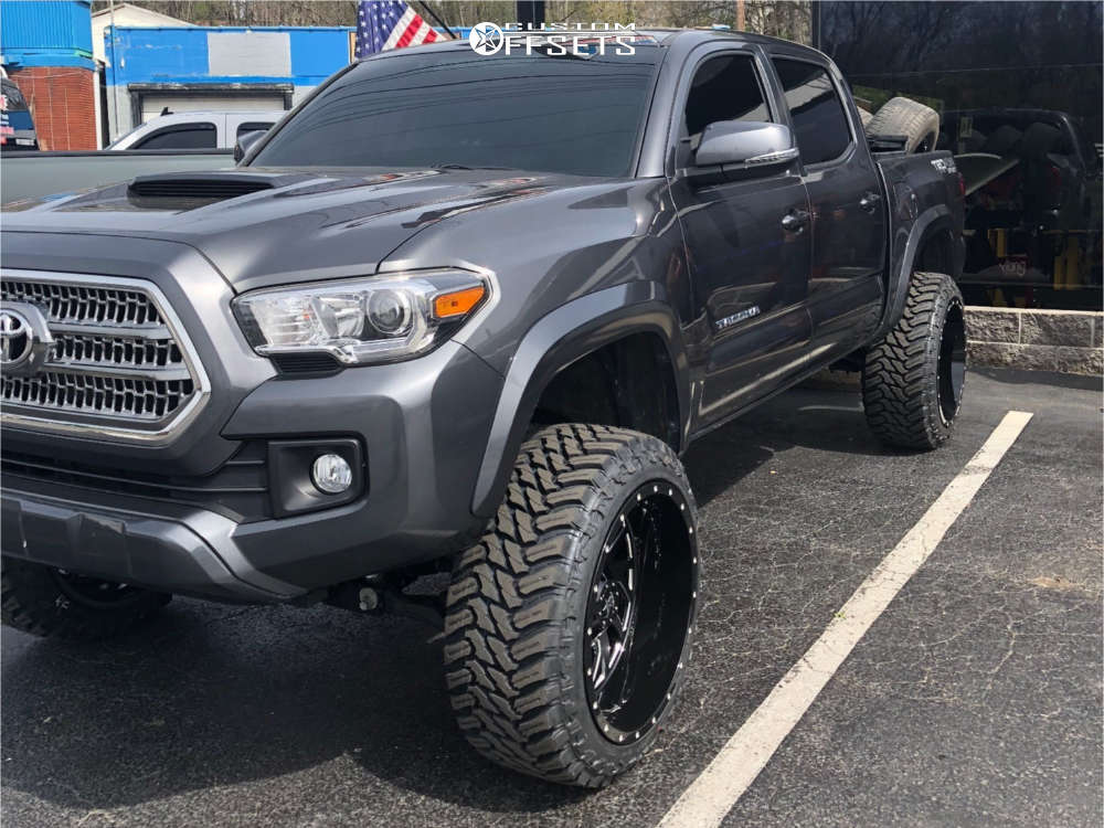 2017 Toyota Tacoma with 22x12 -44 RBP Glock and 33/12.5R22 Atturo Trail ...