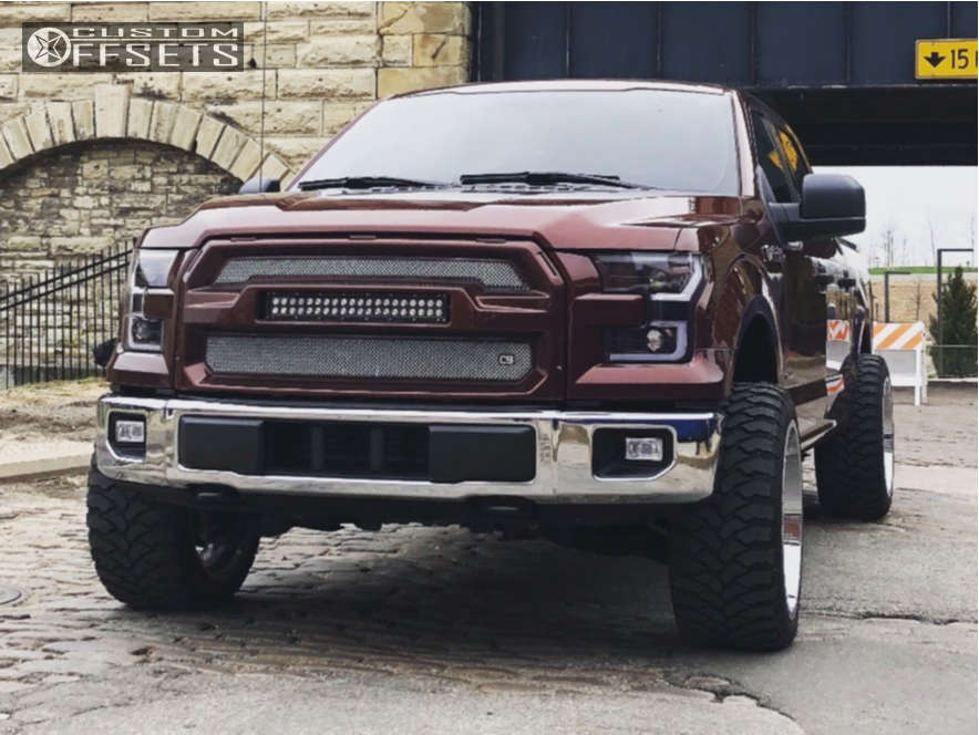 2016 Ford F-150 with 22x12 -44 Scorpion Sc19 and 33/12.5R22 Comforser ...