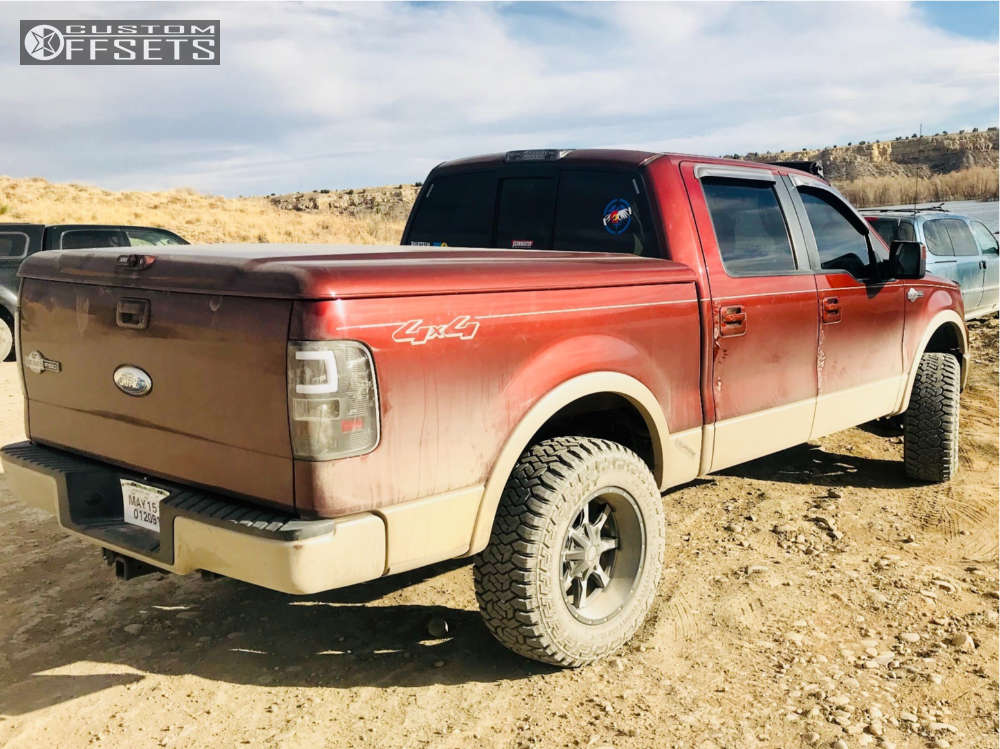 2007 Ford F-150 with 18x10 -24 Moto Metal MO970 and 33/12.5R18 Fury ...