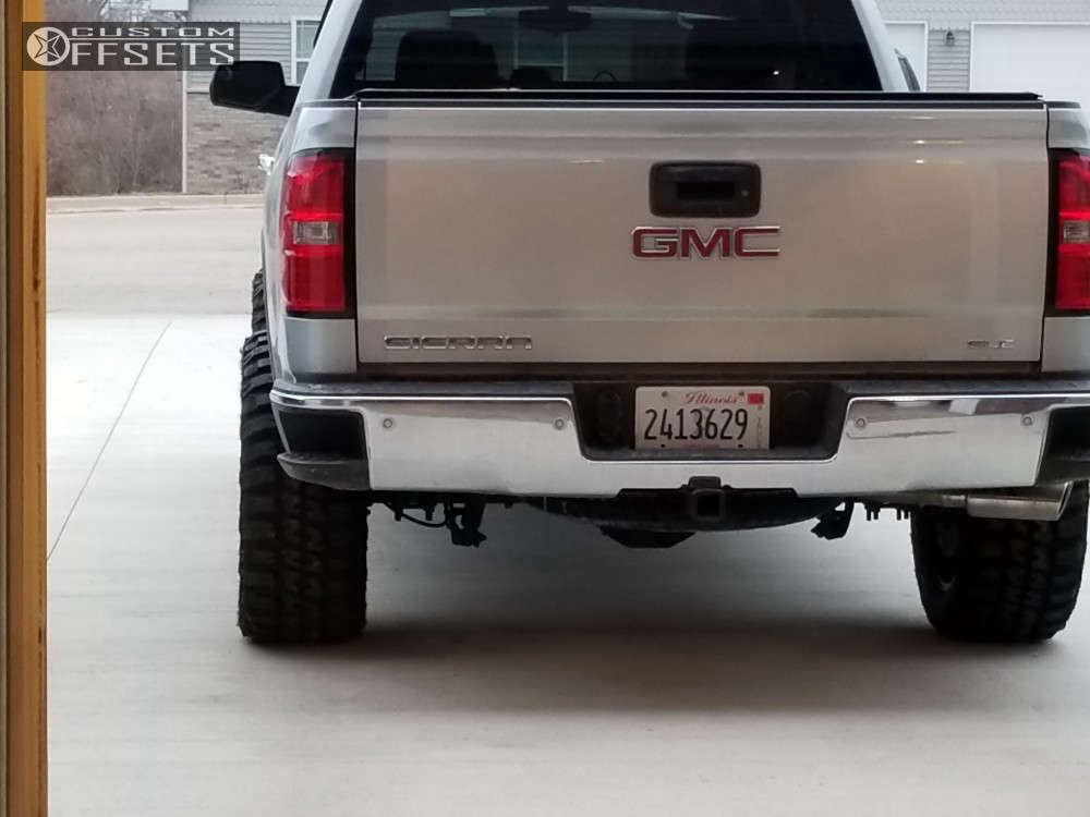 2014 GMC Sierra 1500 with 20x10 -24 Moto Metal Mo970 and 33/12.5R20 ...