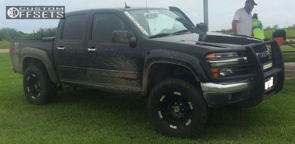 2010 Chevrolet Colorado with 17x9 -12 Moto Metal Mo951 and 265/70R17 ...