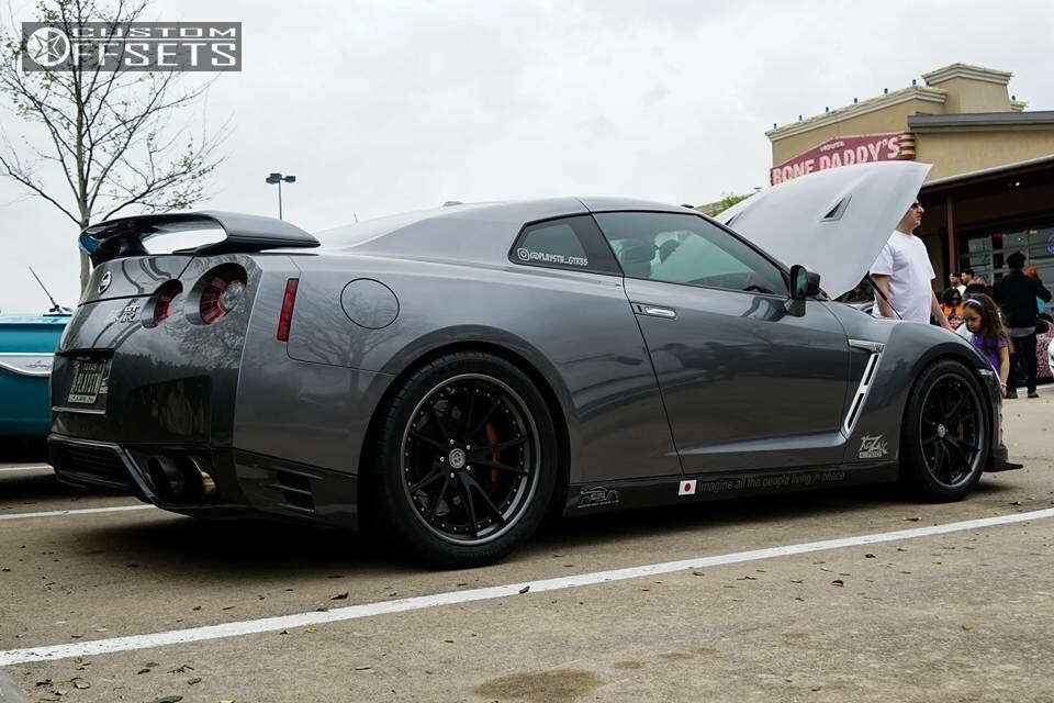 2015 Nissan GT-R with 20x10.5 25 HRE S104 and 285/35R20 Michelin Pilot ...