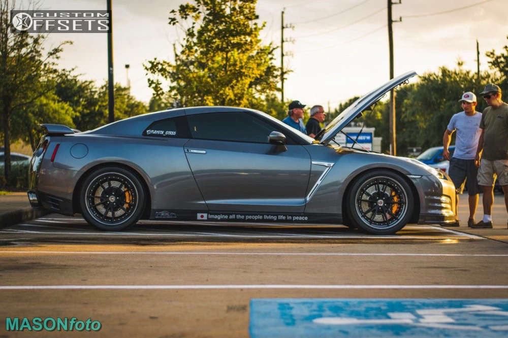 2015 Nissan GT-R with 20x10.5 25 HRE S104 and 285/35R20 Michelin Pilot ...