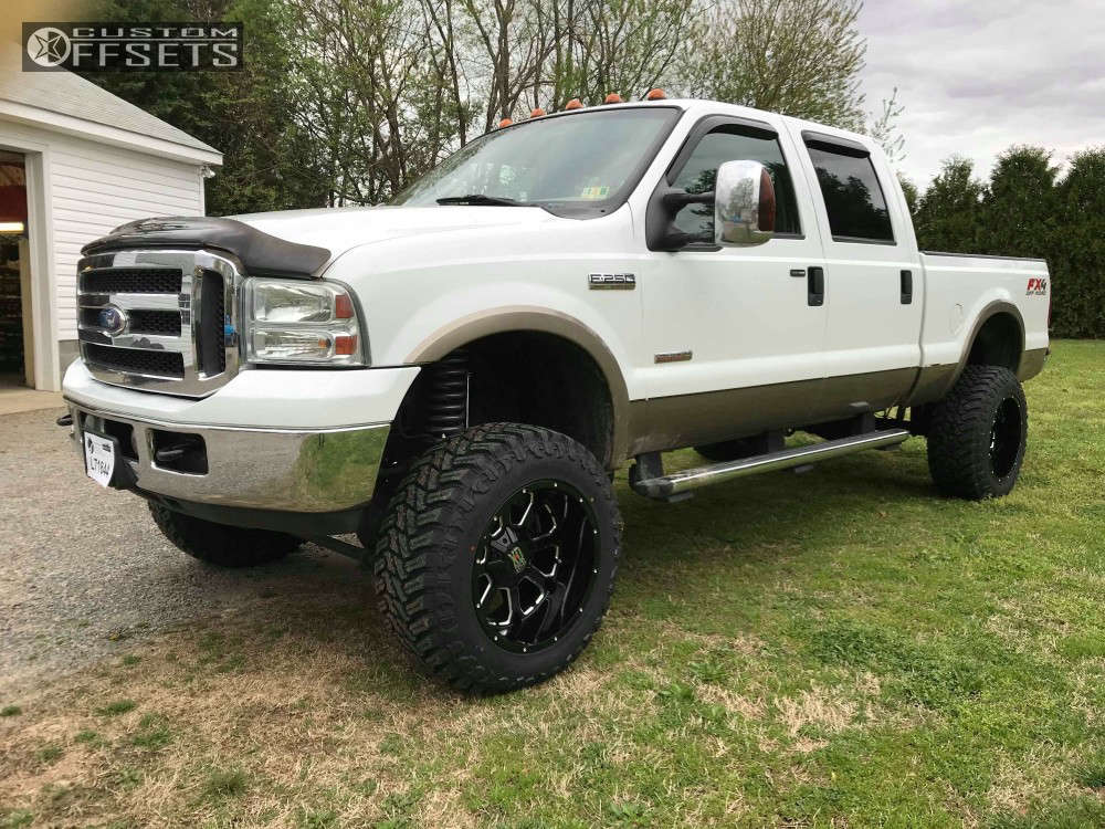 2007 Ford F-250 Super Duty with 20x12 -44 XD Buck and 35/12.5R20 Atturo ...