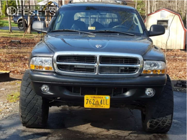 2002 Dodge Durango with 20x12 -44 Raceline Injector and 315/50R20 ...