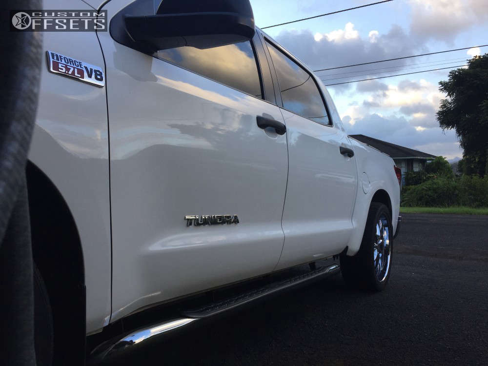 2010 Toyota Tundra with 24x10 30 U2 U2-35s and 305/35R24 Lexani Lx ...