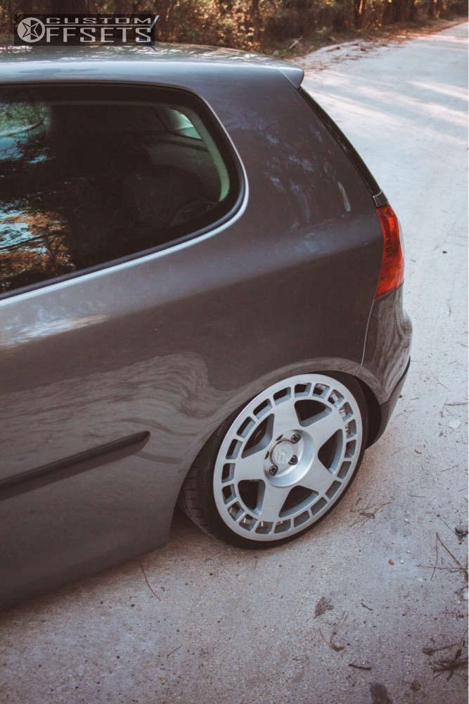 2007 Volkswagen Rabbit with 18x9 30 Fifteen52 Turbomac and 215/35R18 ...