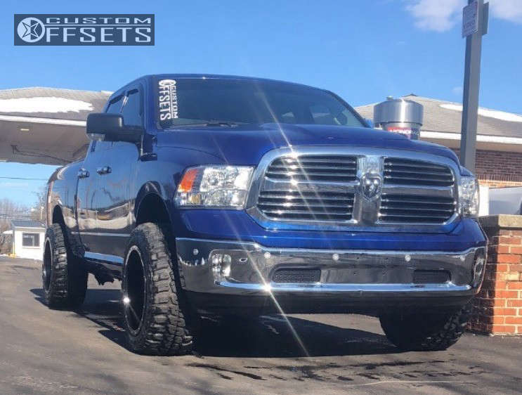 2017 Ram 1500 with 20x12 -44 RBP Glock and 33/12.5R20 Federal Couragia ...
