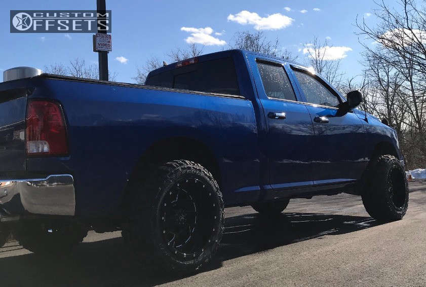 2017 Ram 1500 with 20x12 -44 RBP Glock and 33/12.5R20 Federal Couragia ...