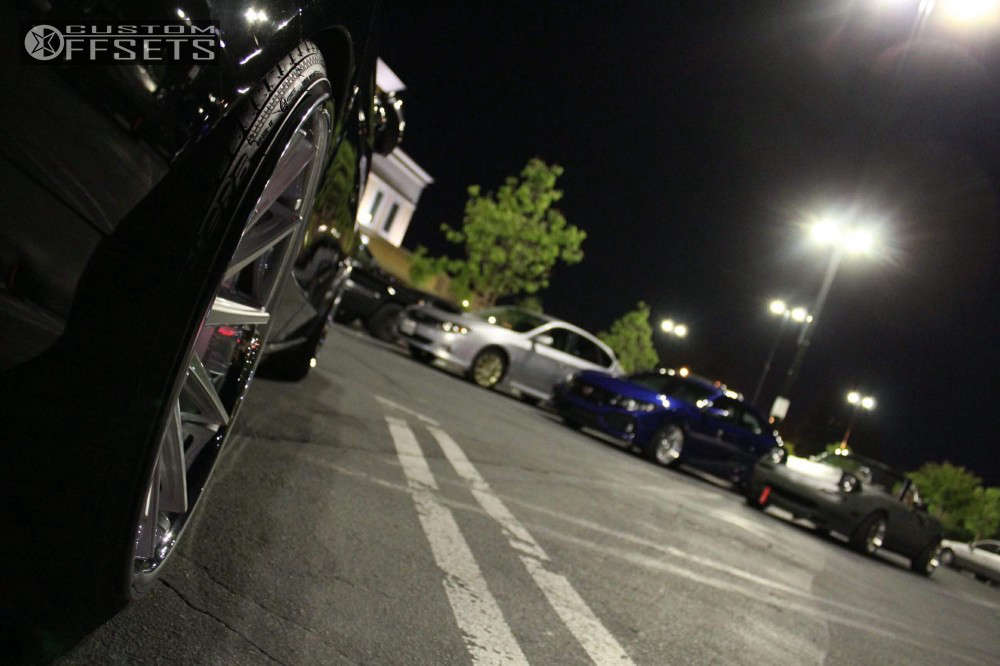 2015 Mercedes-Benz C280 with 20x9 45 Rohana Rc10 and 225/30R20 Accelera ...