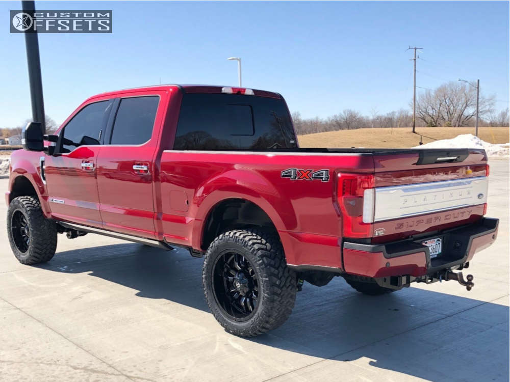 2017 Ford F-350 Super Duty with 22x10 -18 Fuel Sledge and 35/12.5R22 ...