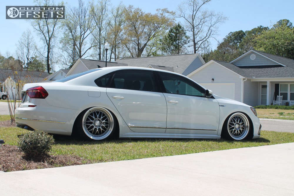 2017 Volkswagen Passat with 19x8.5 30 ESR Sr01 and 215/35R19 Achilles ...