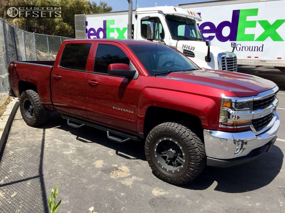 2017 Chevrolet Silverado 1500 with 17x9 -6 Pro Comp Series 31 and 33/12 ...