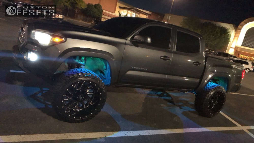 2017 Toyota Tacoma with 22x12 -44 RBP Glock and 33/12.5R22 Atturo Trail ...
