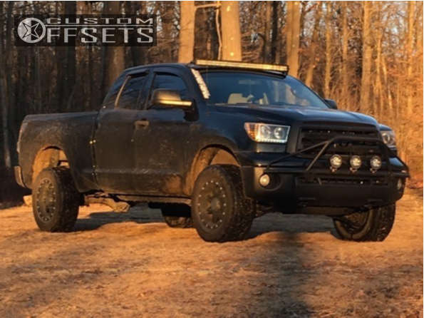 2013 Toyota Tundra with 18x9 0 Pro Comp Series 31 and 275/70R18 ...